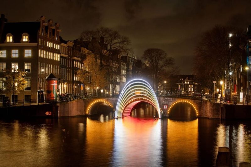 Amsterdam: Light Festival Canal Cruise w/Snack and Hot Drink - Who Is This Tour Best For?
