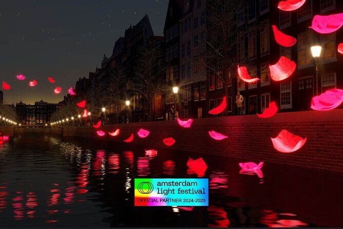 Amsterdam Light Festival: Heated Boat Cruise + Hot Drinks & Bite - Food & Drinks on Board