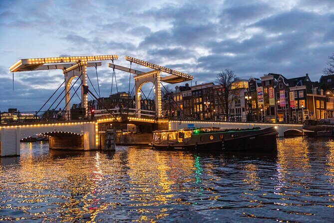 Amsterdam: Light Festival Open Boat - Unl. Drinks Option - Who Will Love This Tour?