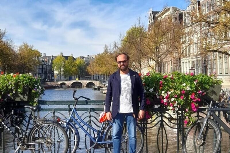 Amsterdam: Must-See Attractions Guided Walking Tour - Who Is This Tour Best For?