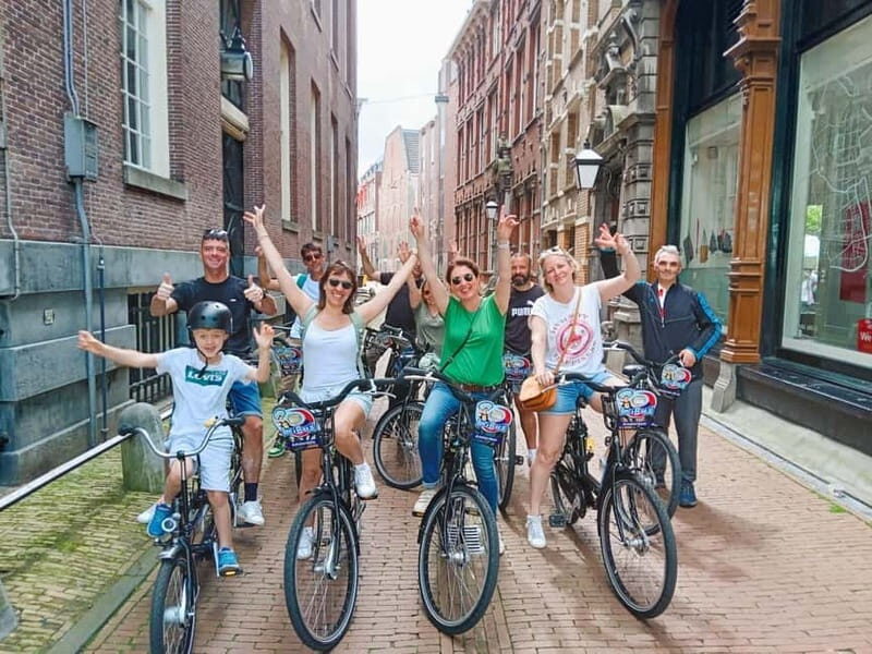 Amsterdam: Off the Beaten Path Bike Tour in French - In-Depth Look at the Tour Experience