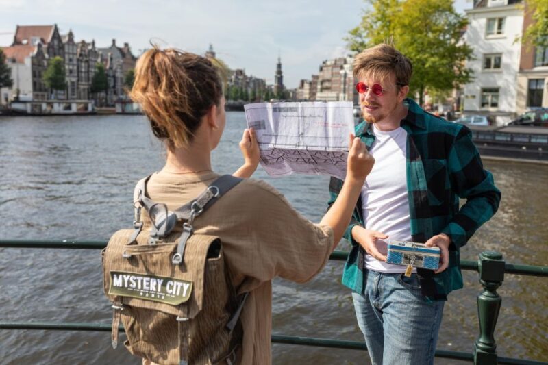 Amsterdam: "Operation 45 " Treasure Hunt Walking Tour - Why This Tour Works