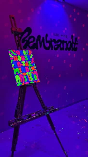 Amsterdam: Paint and Sip in the Dark at Rembrandt van Wine - An Introduction to the Experience