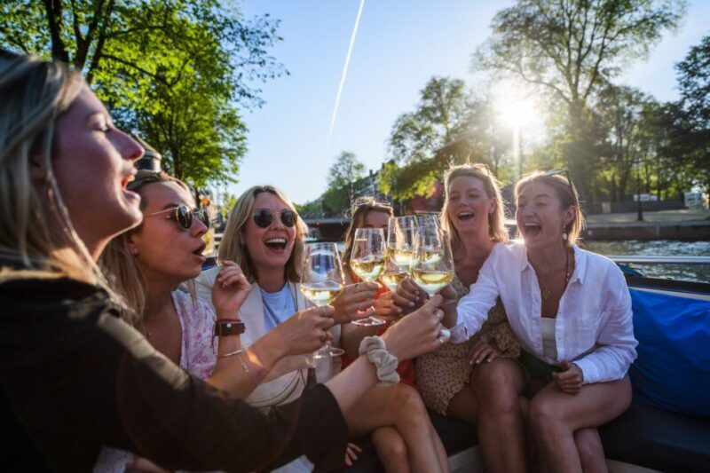 Amsterdam: Private Canal Booze Cruise with Unlimited Drinks - FAQ