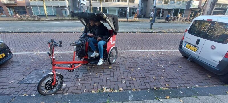 Amsterdam: Private City Highlights Tour by Rickshaw - Exploring the Tour Itself  
