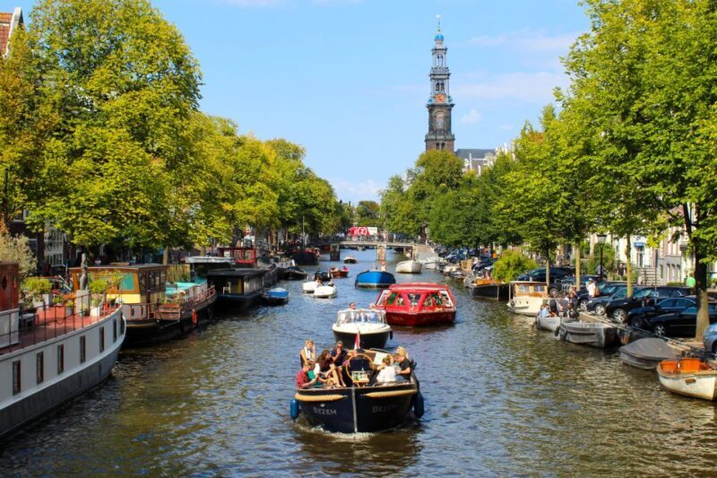 Amsterdam: Private Hidden Gems Discovery Tour - A Closer Look at the Tour Experience