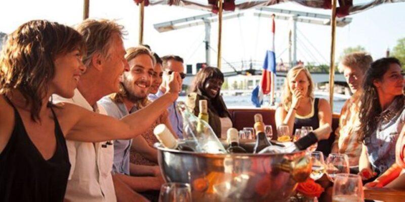 Amsterdam: Private Luxury Cruise with Pizza and Drinks - Discovering Amsterdam’s Waterways in Style