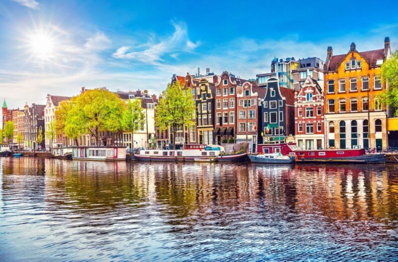 Amsterdam: Private Prosecco Canal Cruise Tour - Who Should Consider This Tour?
