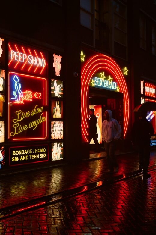 Amsterdam: Red Light District and Coffeeshop Culture Tour - A Deep Dive into the Red Light District and Coffeeshop Culture Tour