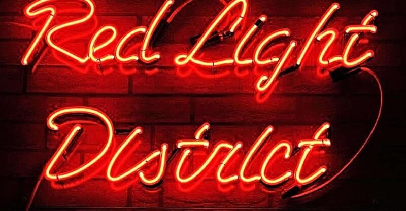 Amsterdam: Red Light District Exclusive Night Tour - The Experience in Detail