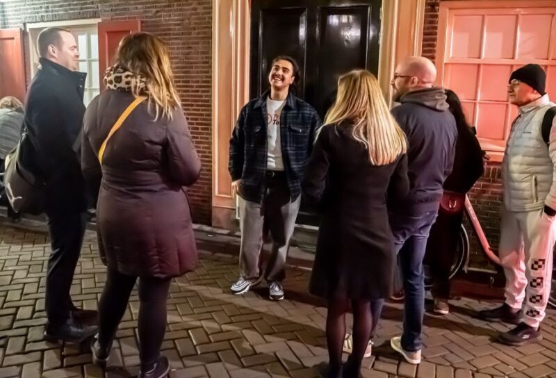 Amsterdam: Red Light District Exclusive Night Tour - Authentic Insights from Travelers