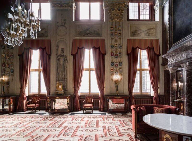 Amsterdam: Royal Palace Entry Ticket + Audio guide - Key Points