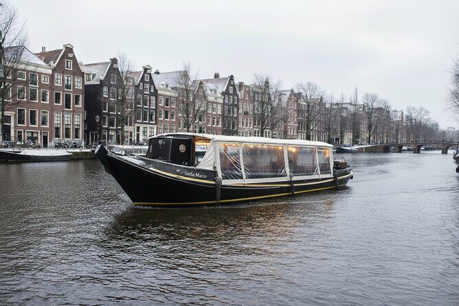Amsterdam Smoke Friendly Cruise with drinks option & local guide - In-Depth Review of the Landmarks and Experience