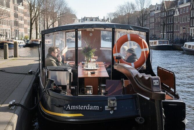 Amsterdam Smoke Friendly Cruise with drinks option & local guide - FAQ