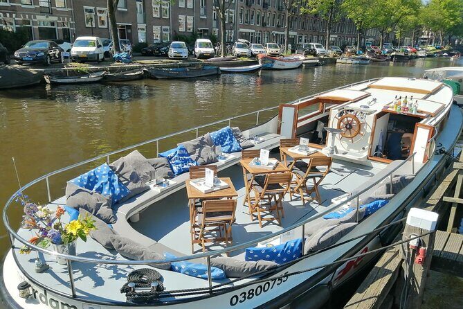 Amsterdam The Bulldog Boat Smoke Friendly Cruise + 2 drinks - Value for Money and Overall Experience