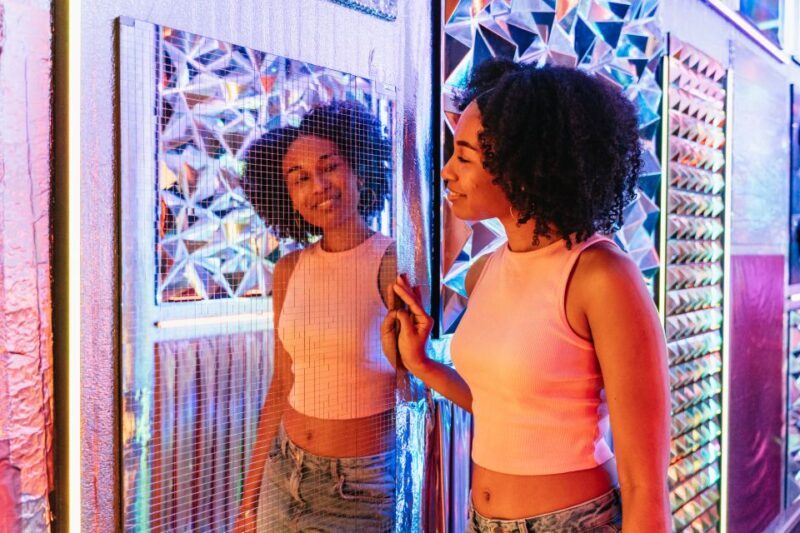 Amsterdam: The Upside Down Experience Entrance Ticket - Practical Tips for Visiting