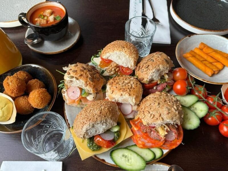 Amsterdam: Tulip Fields Day Tour with Lunch & Windmill - Accessibility & Ease of Booking