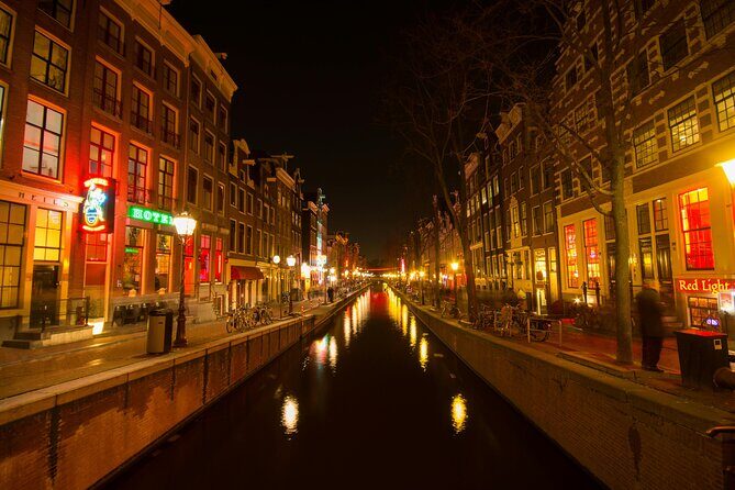 Amsterdam Walking Tour: Explore the Red Light District - Key Points