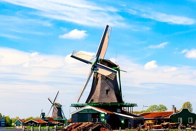Amsterdam: Windmills, Cheese and Volendam Tour with Video Guide - Key Points