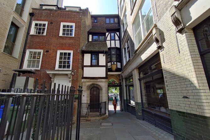 Ancient Hidden Gems in the City of London - FAQs