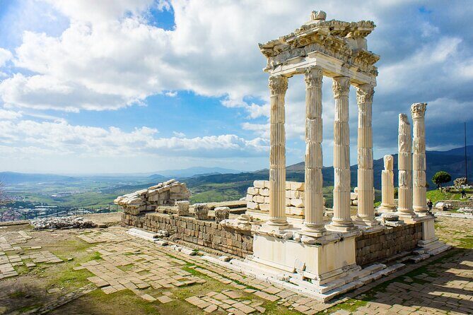 Ancient Pergamon Tour From Izmir - Exploring Pergamon: A Full-Day Adventure from Izmir
