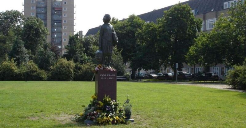 Anne Frank Story & Private 2-Hour Neighborhood Tour - Key Points