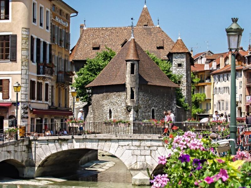 Annecy Private Guided Tour from Geneva - Authenticity and Guide Experience