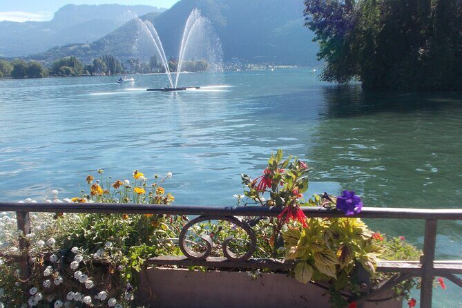 Annecy Scavenger Hunt and Highlights Self Guided Audio Tour - Who Should Consider This Tour?