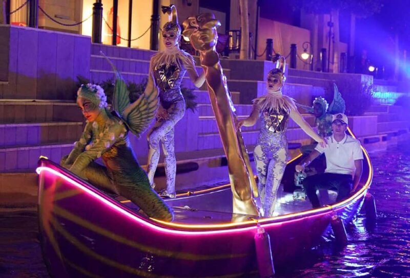 Antalya/Alanya/Side: Land of Legends Night Show & Shopping - Shopping: More Than Just a Side Note