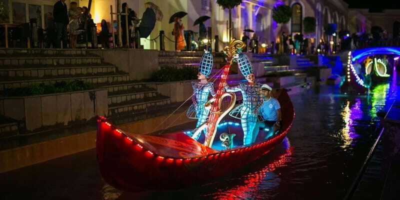 Antalya/Belek/Lara: Land Of Legends Night Show Transfer - Why This Service Is a Good Fit