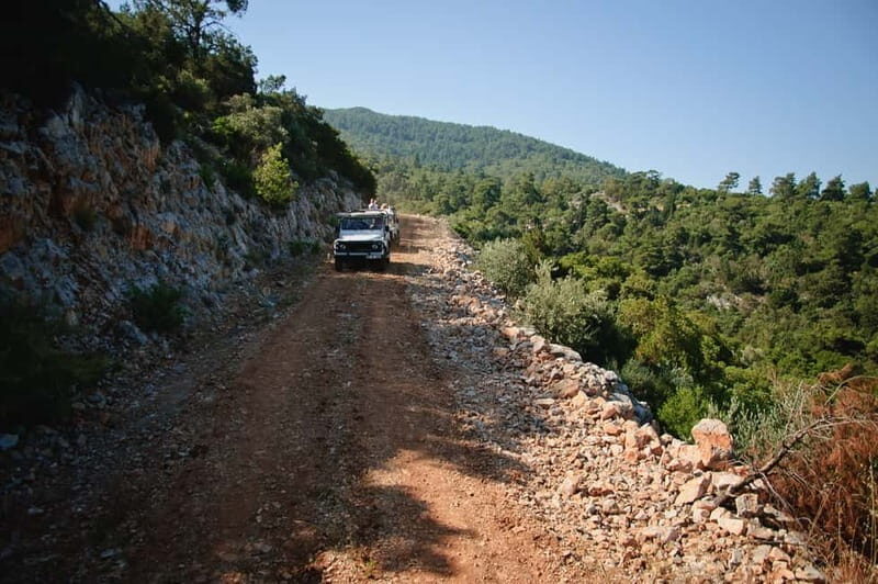 Antalya: Jeep Safari Adventure w/Lunch at Local Restaurant - Scenic Stops and Photo Opportunities
