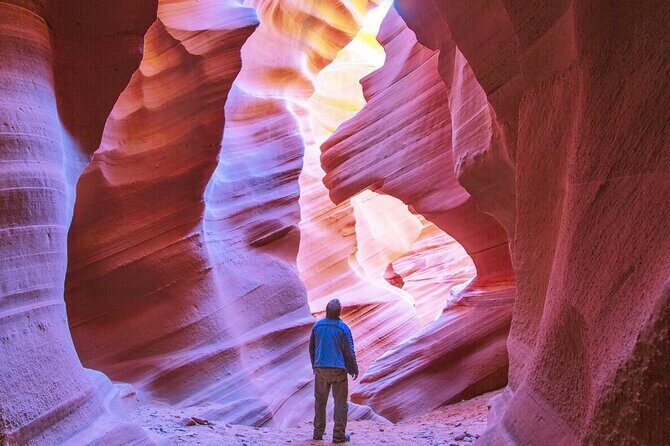 Antelope Canyon Horseshoe Bend Small Group Tour from Las Vegas - A Detailed Look at the Experience