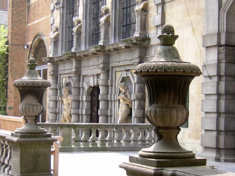 Antwerp: Walking Tour from Steen to Central Station - Practical Details & Tips