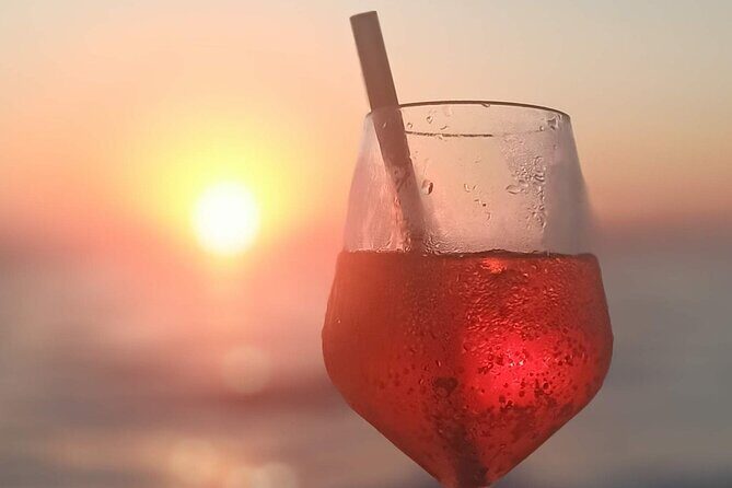 Aperitif on a boat at sunset, Porto Venere and islands - The Value of This Experience