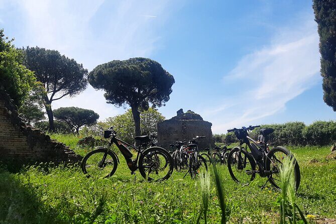 Appian Way Aqueducts Bike Tour (Catacombs & Lunch Option) - Key Points