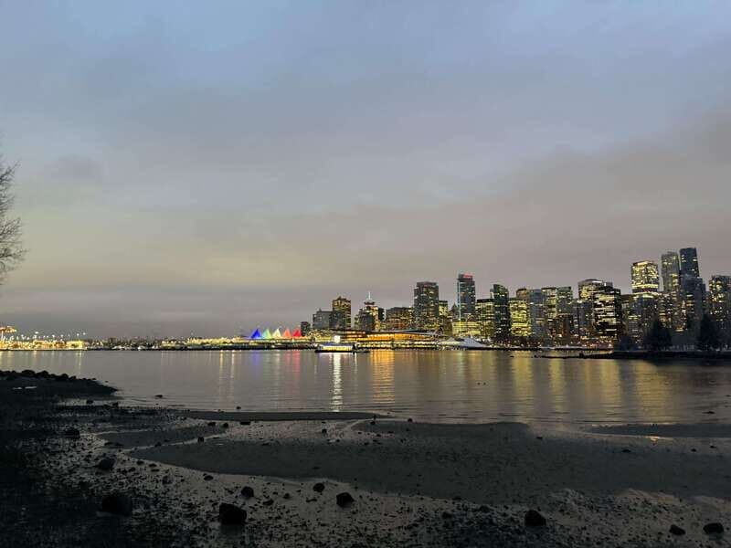 Aquarium & StanleyPark+20 Gem Spots+City/Vip Car+Small Group - Experience Provider