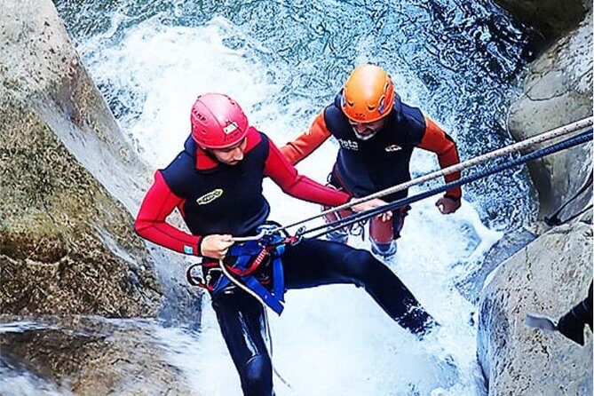 Aquatic canyoning near Benidorm. Estret de les Penyes Bollulla - FAQ