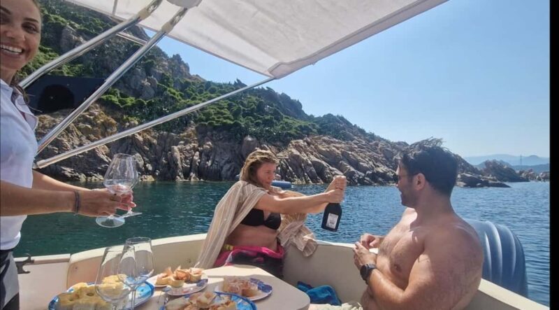 Arbatax: Aperitif with boat tour to Isola dell'Ogliastra - The Real Value of the Experience