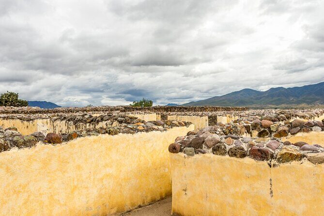 Archaeological sites Tour and Red Pottery in Tlacolula - Dainzu: A Sacred Site