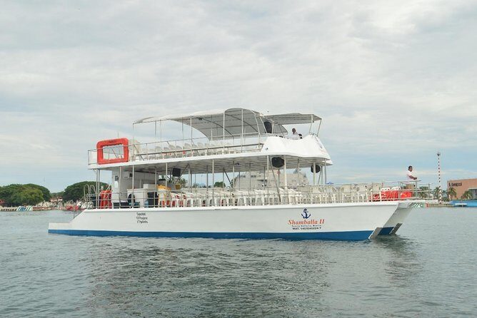 Arcos - Animas - Quimixto. By Grupo Naviero de la Bahìa (Bahia Alegre) - A Closer Look at the Itinerary