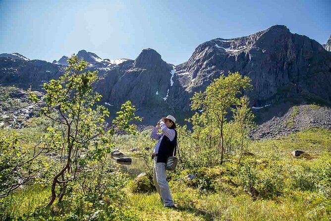 Arctic Landscapes Hiking, Sightseeing & Snowshoeing Private Tour - Who Would Love This Tour?