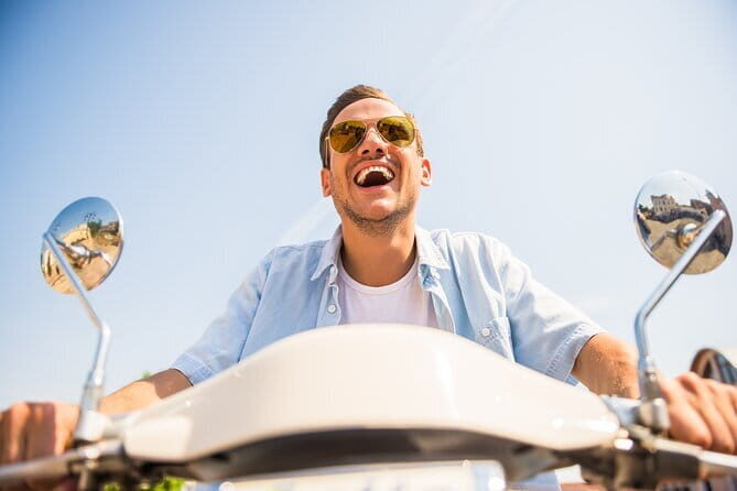 Around Florence Hills: AppGuided eVespa Tour + Wine&Food - Who Will Love This Tour?