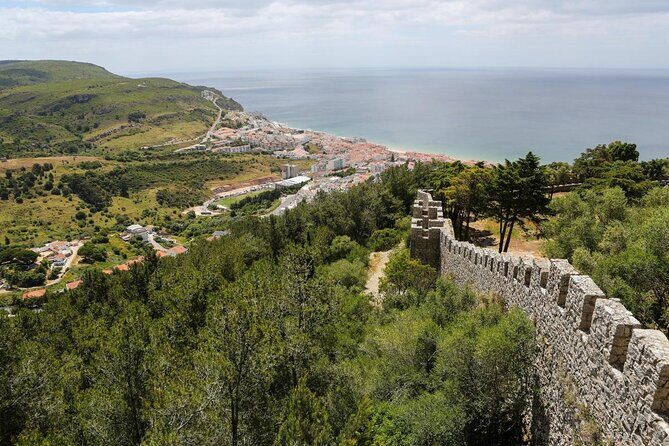 Arrabida and Sesimbra Small-Group Day Trip from Lisbon with Wine Tasting - Key Points