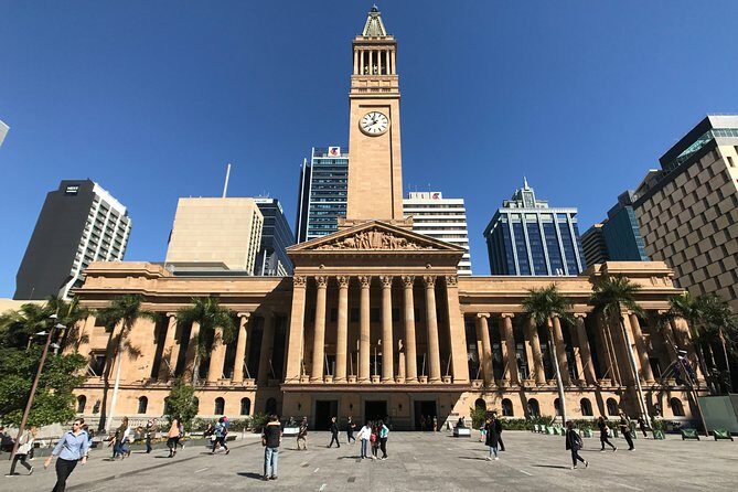 Arrival Private Transfer: Brisbane Airport BNE to Brisbane in Luxury Van - Vehicles and Comfort