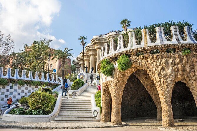 Arrival Transfer from Barcelona Airport BCN to Barcelona in Private Car/Van - Why Choose a Private Transfer?