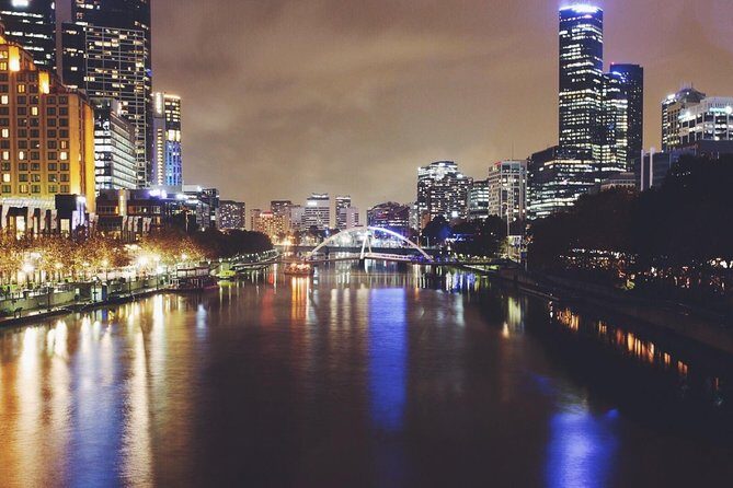 Arrival Transfer Melbourne Airport MEL to Melbourne in Sedan - The Sum Up