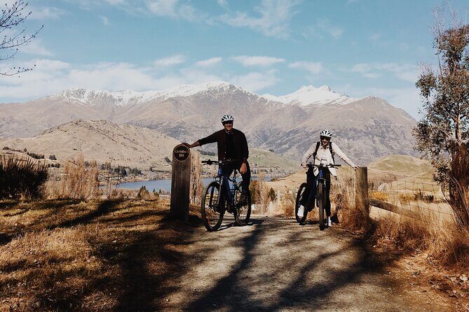 Arrowtown to Queenstown Bike Tour with Shuttle - Key Points