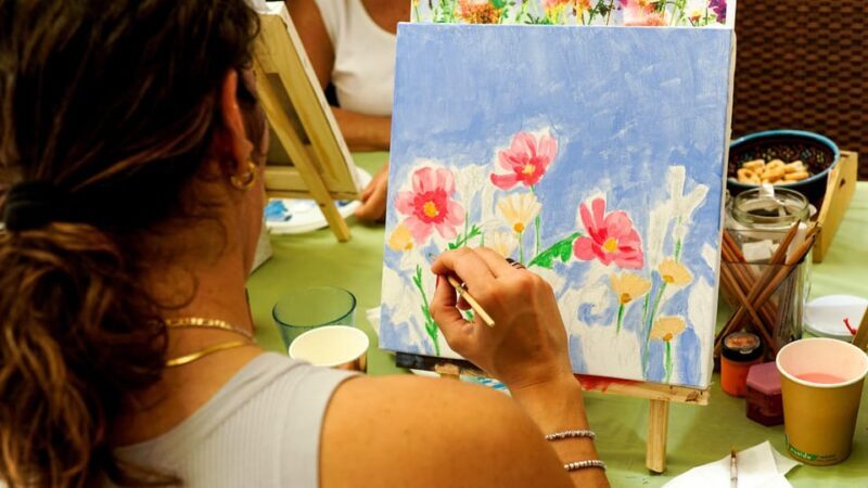 Art Workshop in Naples city centre with Aperitif - The Sum Up
