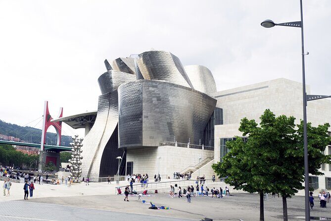 Artist-Guided Tour of the Guggenheim Museum - Key Points
