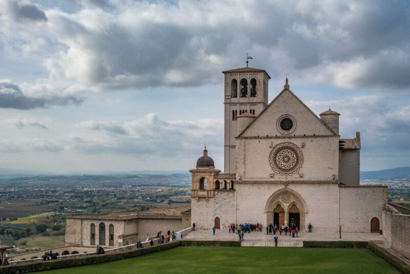 Assisi: Private Guided Tour of the Basilica of Saint Francis - Unpacking the Experience: What to Expect